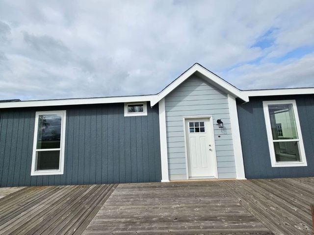 The Blue Clover Manufactured Home | J & M Homes LLC