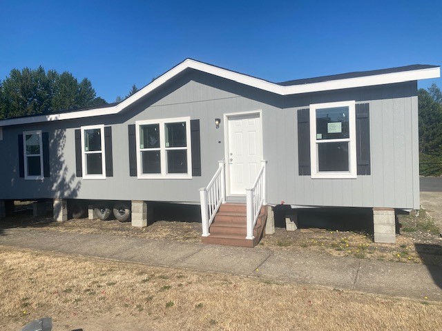 Lot Model #3- DRM483F Manufactured Home | J & M Homes LLC